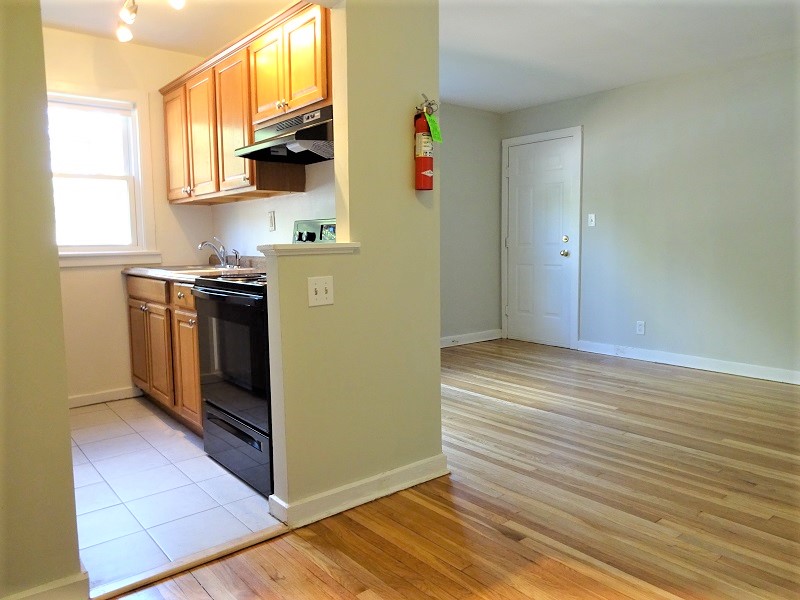 10 Walnut Street - Apartment 1 - Portland, Maine