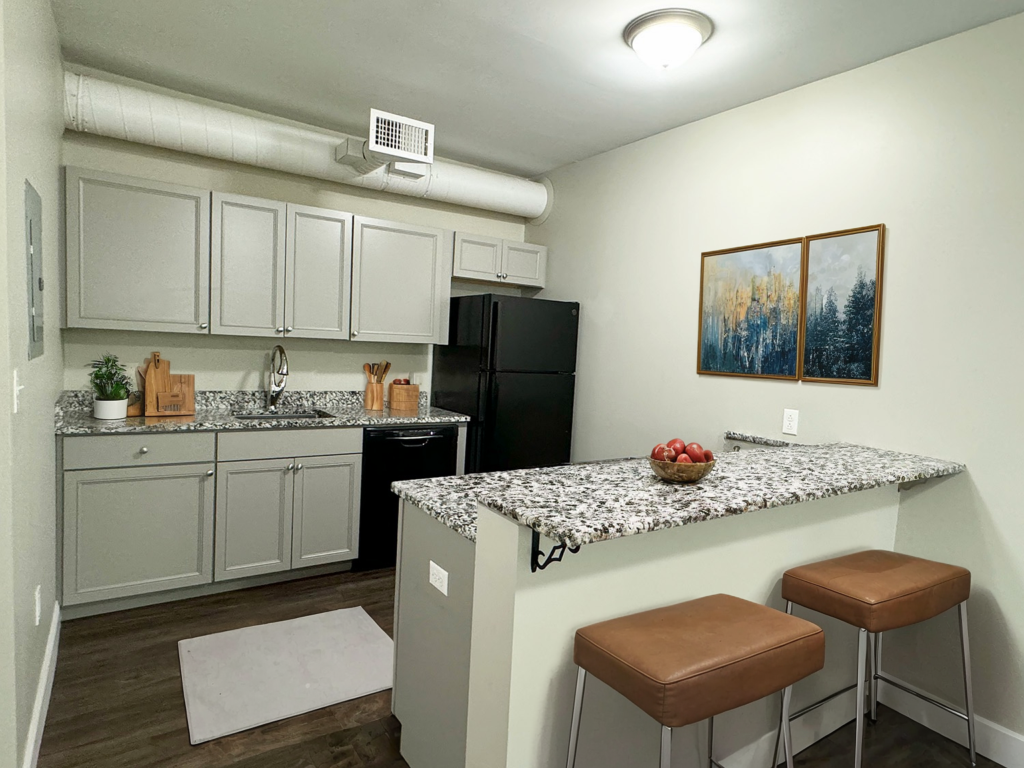 The Linden | 132 Marginal Way - Apartment 427 - Portland - Portland, Maine